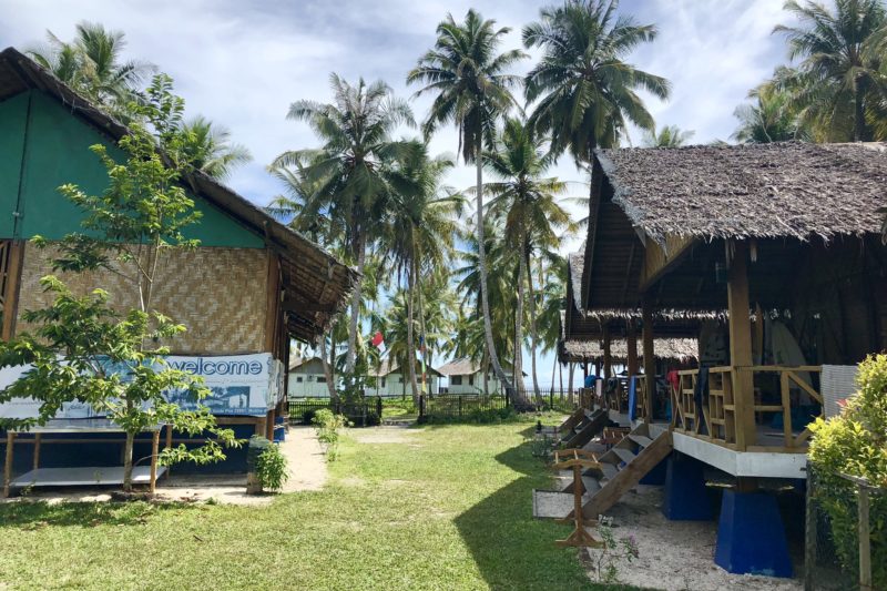 インドネシア海外出張 Vol.1「未知なるサーフスポット シメルー島」